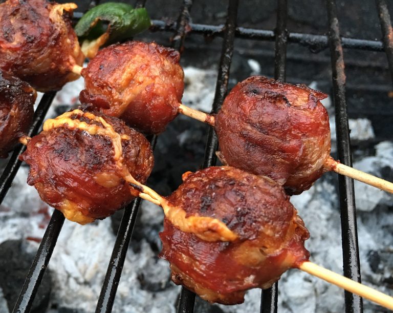Baby Bacon Bomb Spieße Rezept | Chilirezept.de Baby Bacon Bomb Spieße Rezept | Chilirezept.de